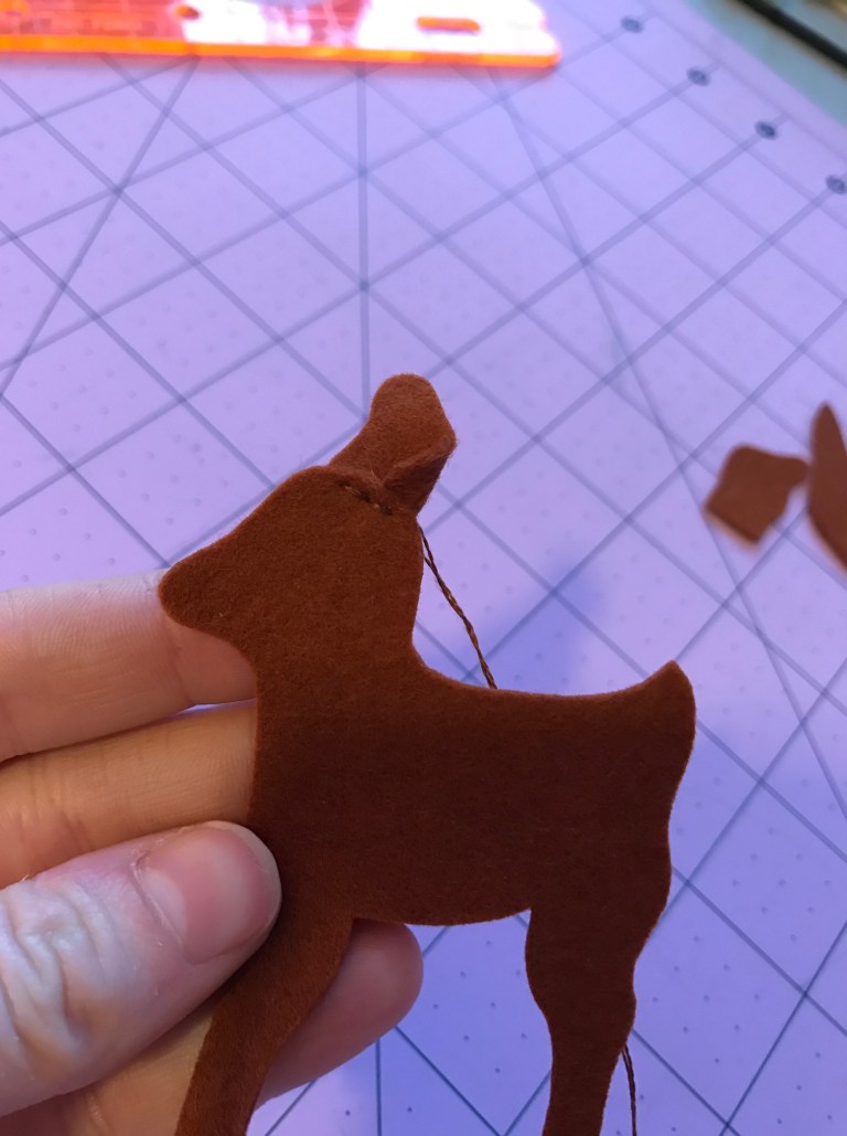 Felt Miniature Animals Tutorial – Part One – The Wild Knoll